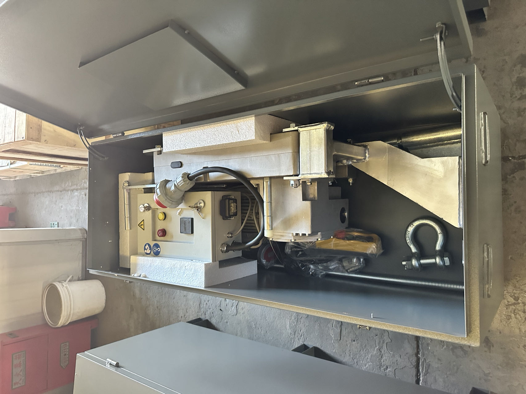 2000KG TRACTION HOIST FOR ELEVATOR INSTALLATION- GOOD CHOICE FOR HIGH ...