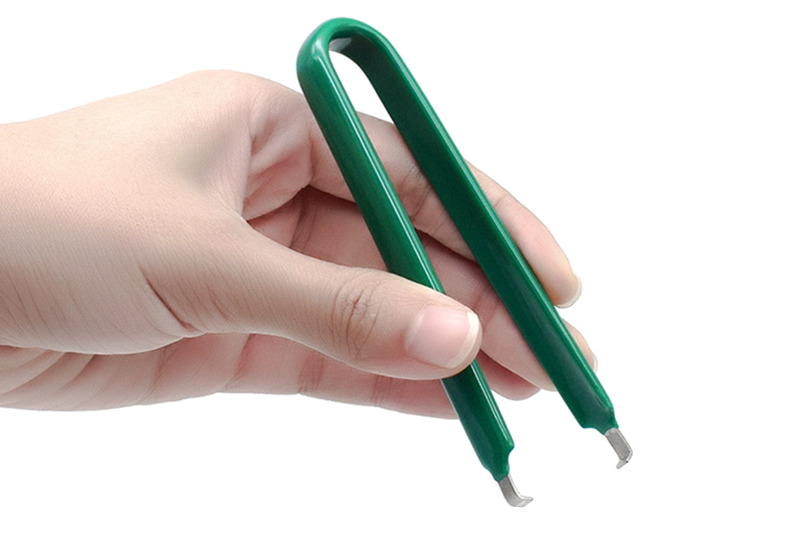 Anti static U type IC extractor