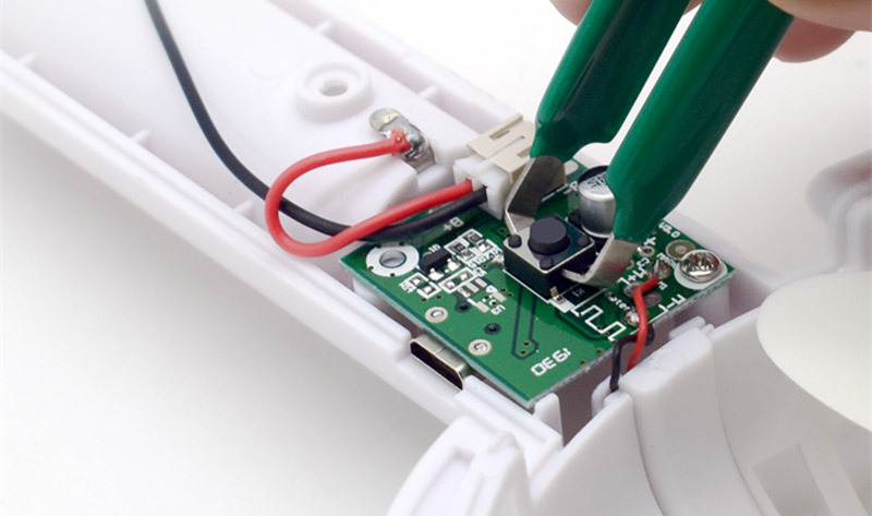 Anti static U type IC extractor