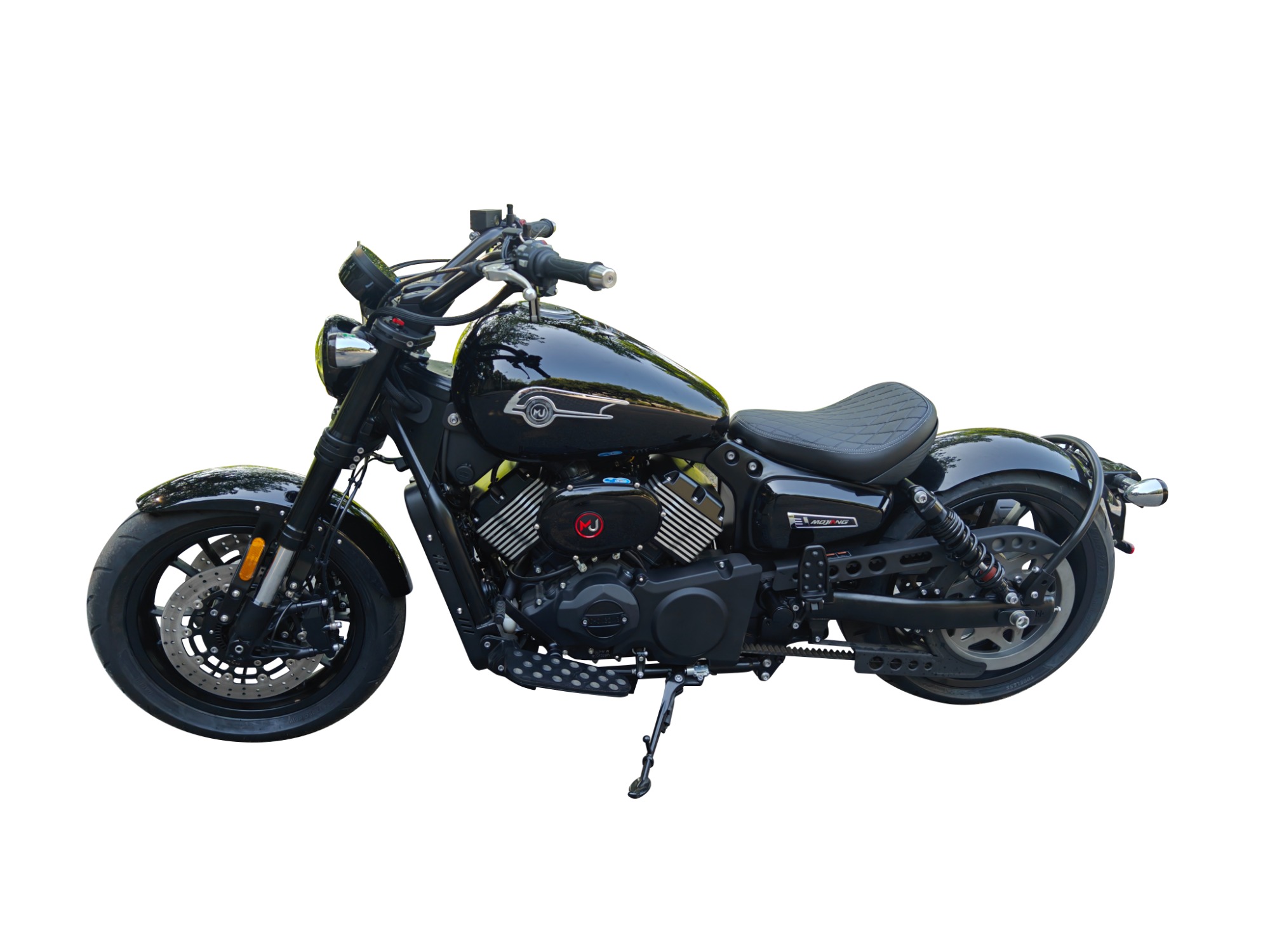 800cc V-type twin-cylinder liquid-cooled eight-valve asynchronous ...
