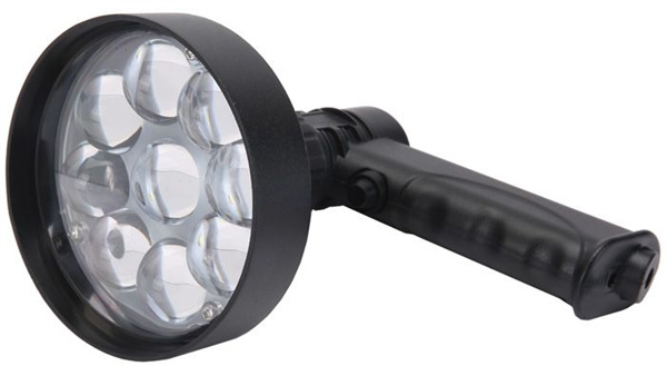 Titan LED Rechargeable Handheld Spotlight 2000 Lumens Lithum Battery 7 ...