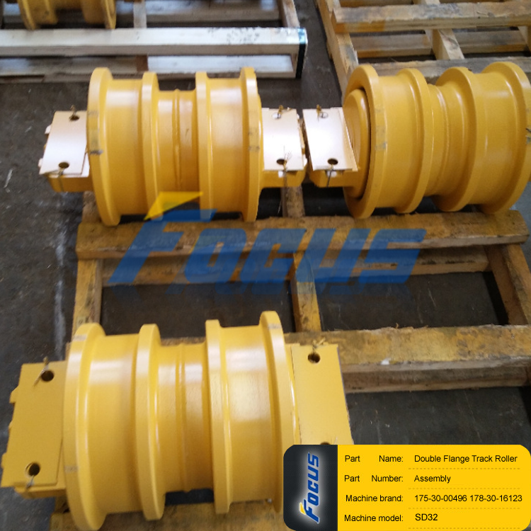 Shantui SD32 Double Flange Track Roller Assembly 175-30-00496 178-30-16123