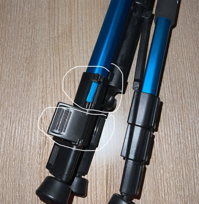 Q111 Tripod Locks