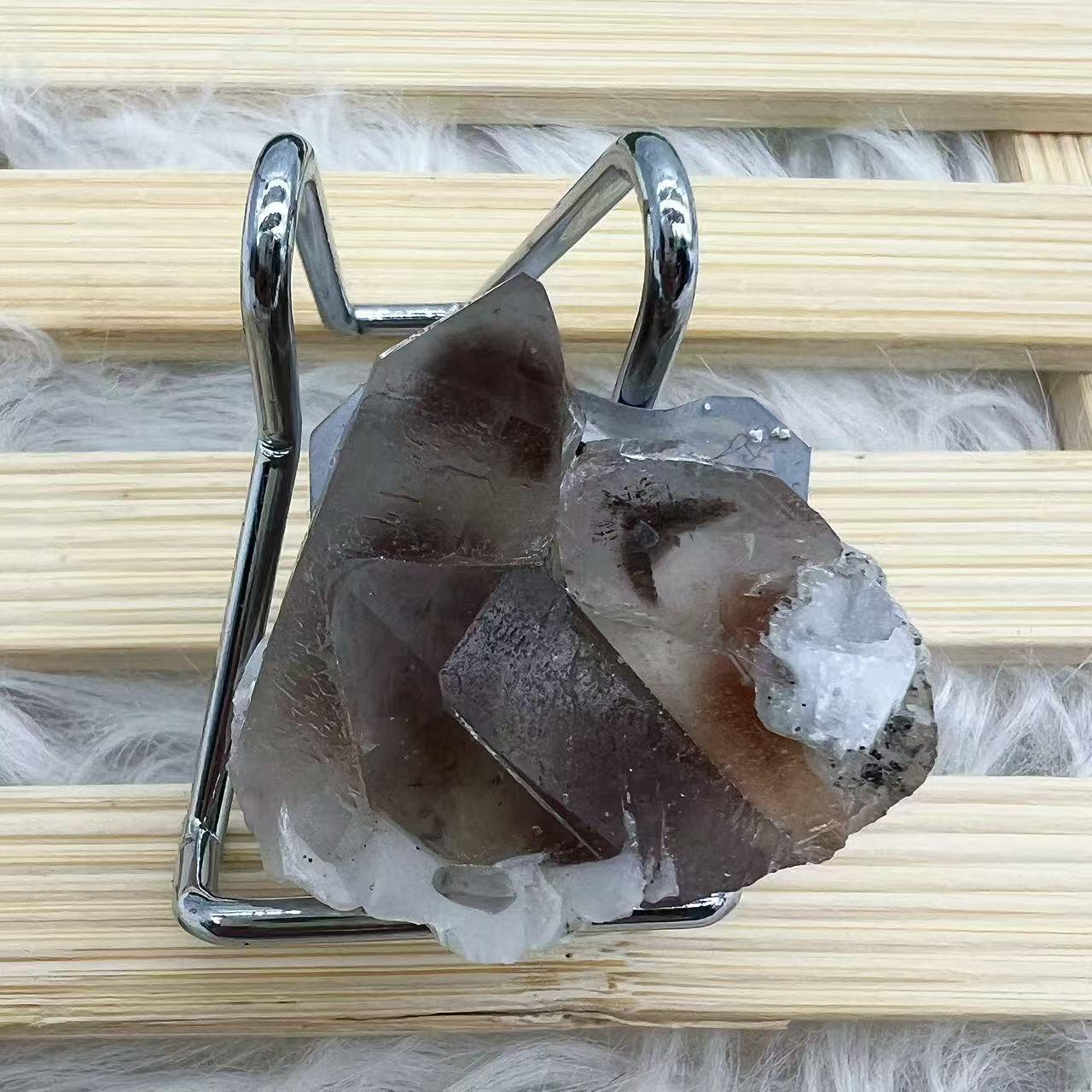 Red phantom Quartz
