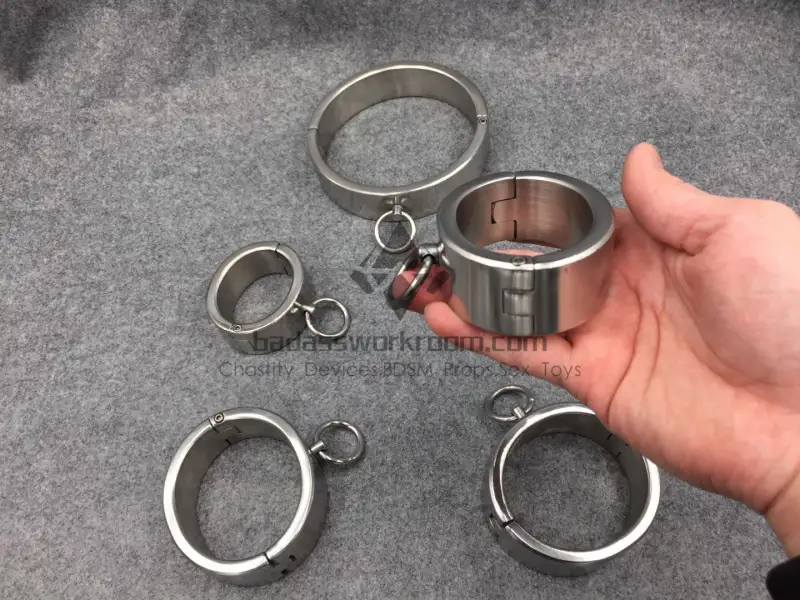Stainless Steel 3 In 1 Restraint Cuffs Kit(screw lock),Steel Bondage Gear