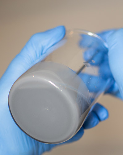 shake the resin bottle