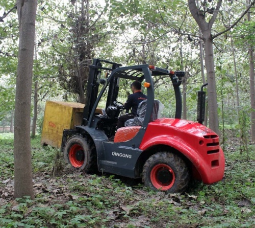4Ton All Terrian Forklift Truck,Rough Terrain Forklift Truck
