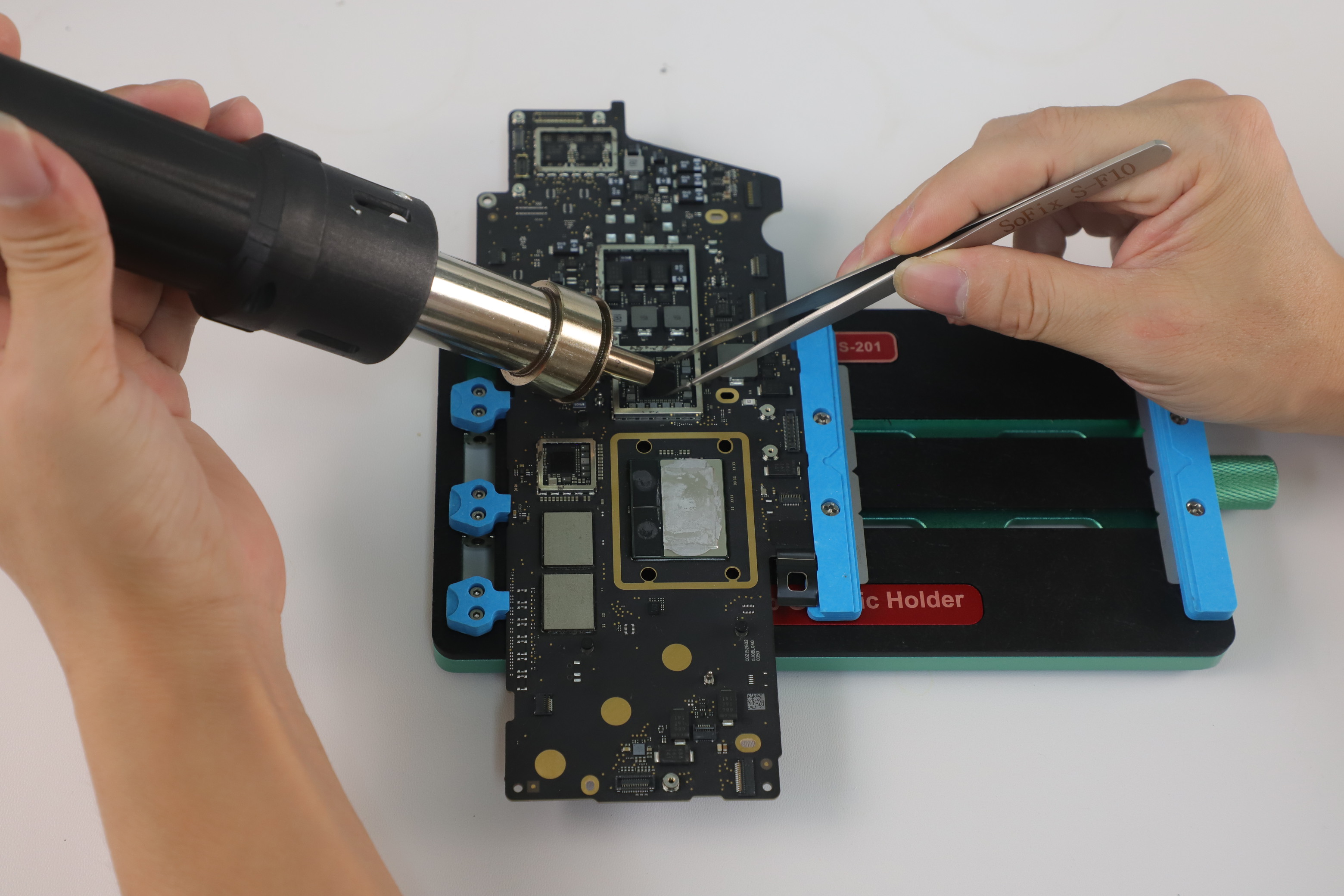 Mobile phone repair and disassembly tool screen warping