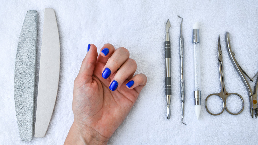 Is It Better To File Nails Wet Or Dry?