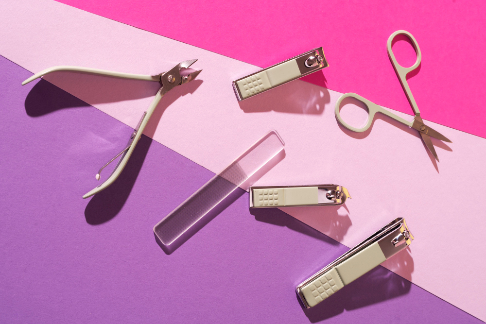 Different Kinds of Manicure Scissors and Their Uses