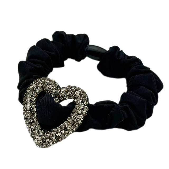 Luxury color crystal hollow heart velvet black scrunchies,