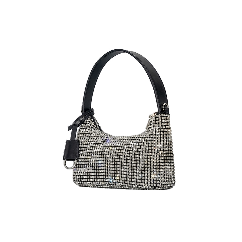 Luxury diamond shoulder bag with metal chain,