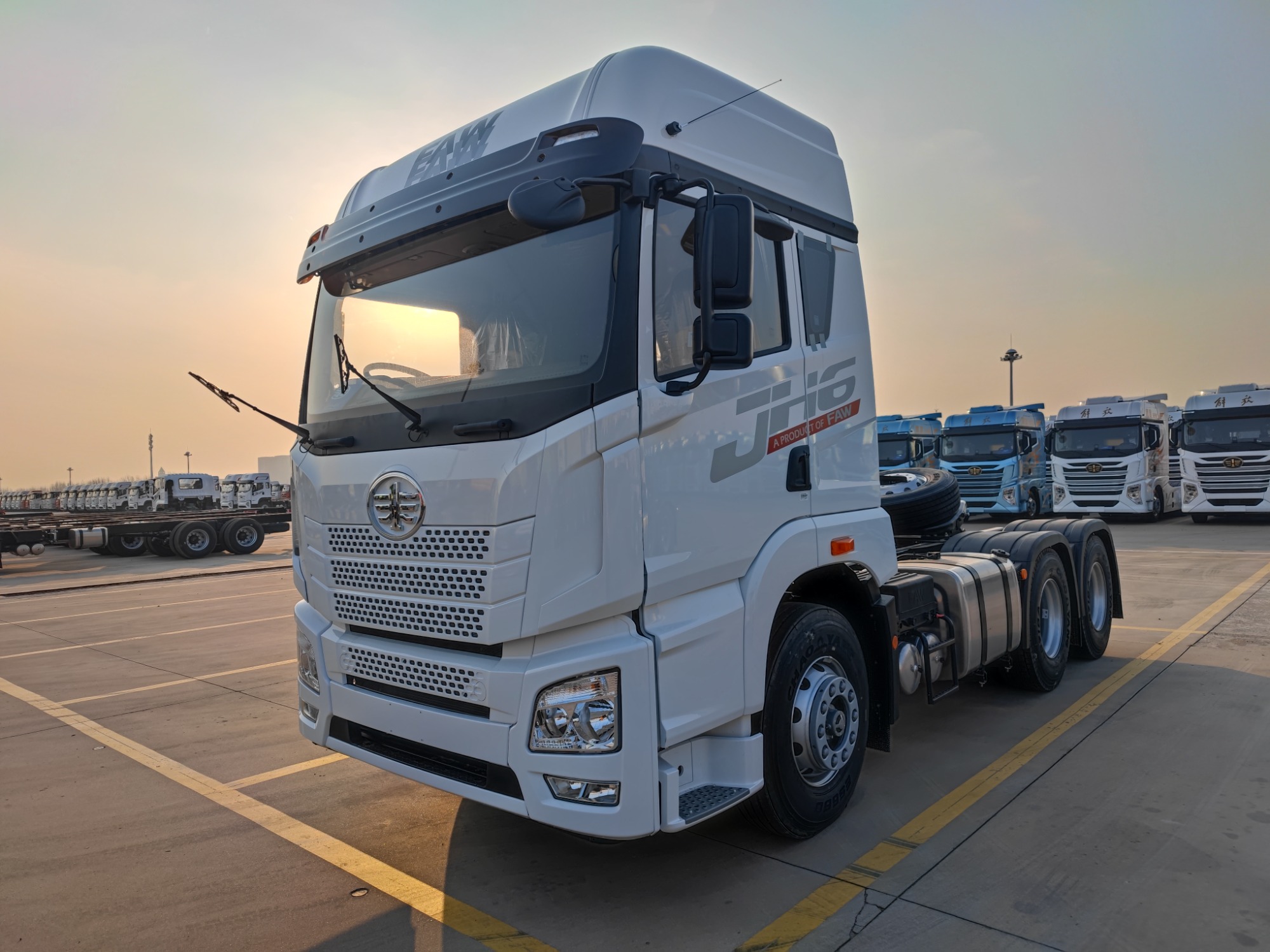 FAW JH6 TRACTOR TRUCK 6X4,TRACTOR TRUCK