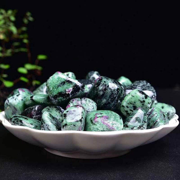 Natural epidote polished stone