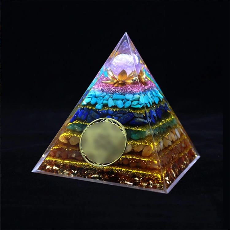10cm crystal gravel pyramid