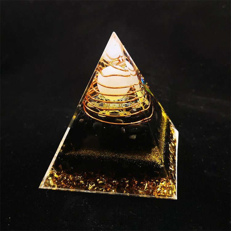 Crystal Glue Pyramid