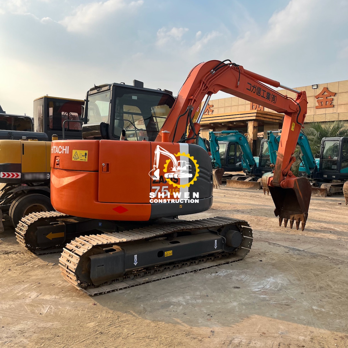 Used Hitachi ZX75 excavator, original Hitachi ZX75US-3 ZX75US ZX70 ZX60 ...