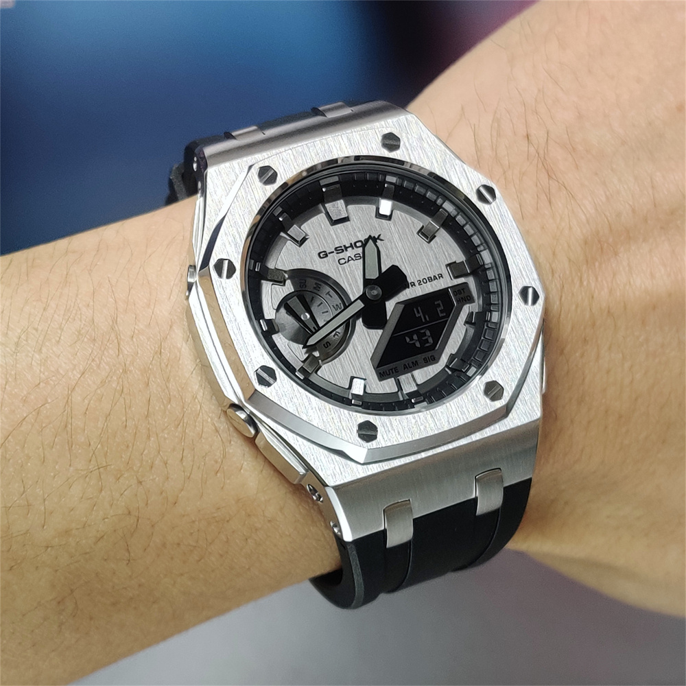 GM2100/GBM2100 Casioak Offshore Curve Style Fluorocarbon Strap Gun Grey