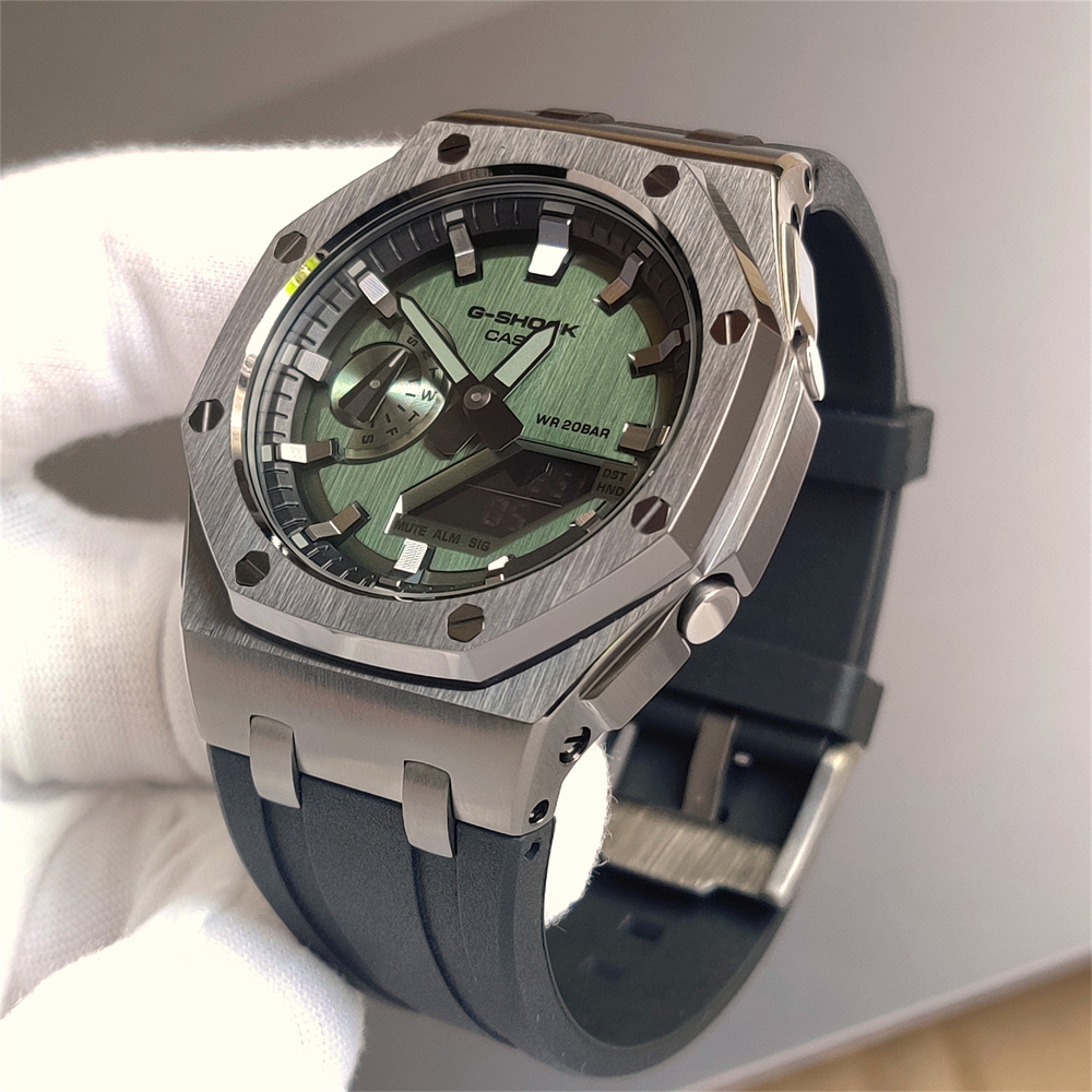 GM2100/GBM2100 Casioak Offshore Curve Style Fluorocarbon Strap Gun Grey