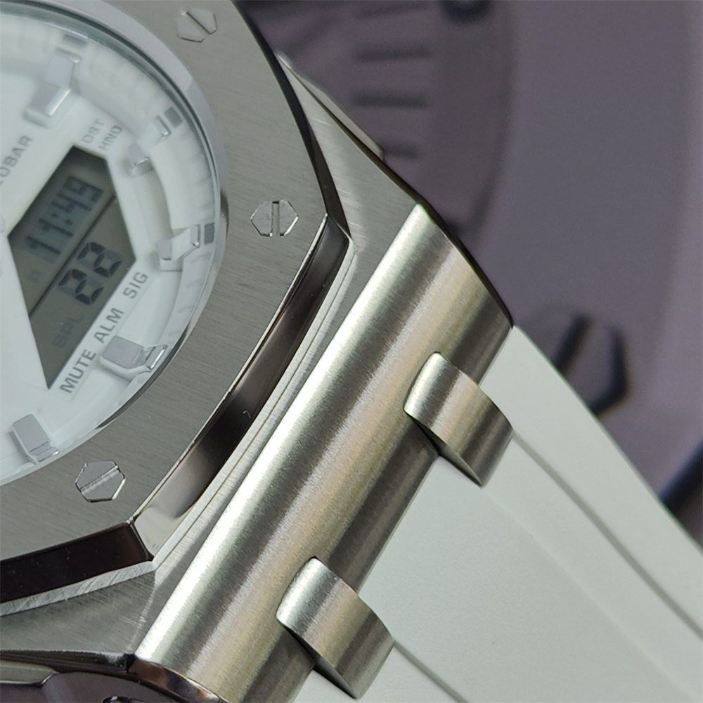 GMAS2100 Casioak MINI Curve Offshore for Thin Wrists Silver