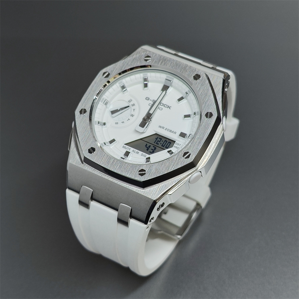 GMAS2100 Casioak MINI Curve Offshore for Thin Wrists Silver