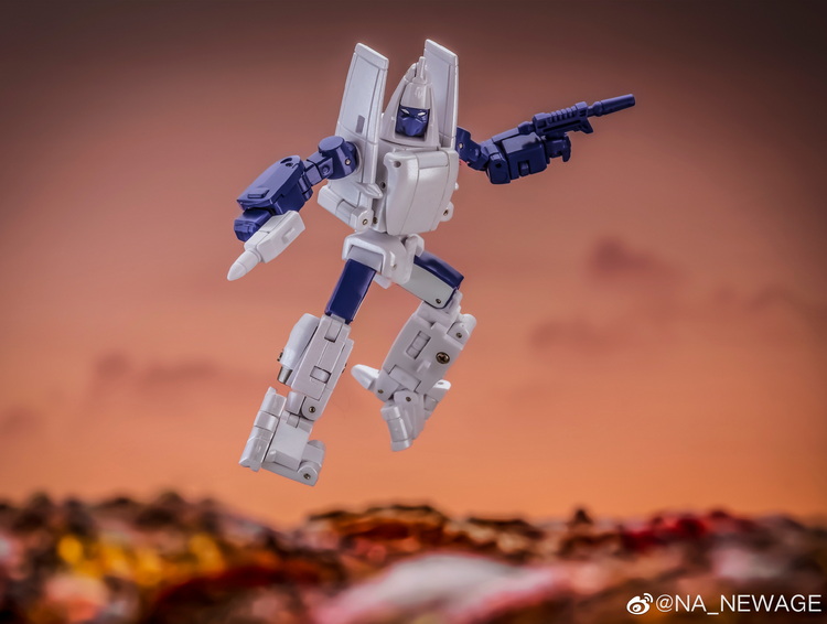 Transformer Newage H55B Glider E-HOBBY Color Version