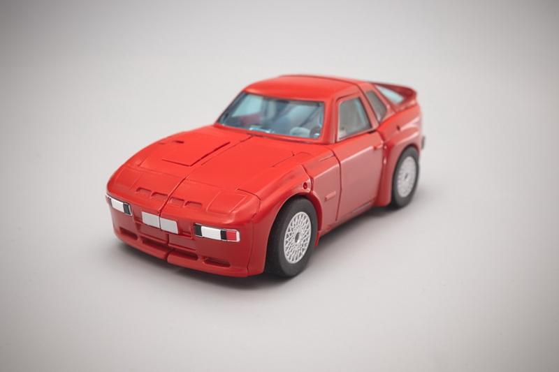 [In stock] Ocular Max OX PS-09A Hellion Cliffjumper Animation Version