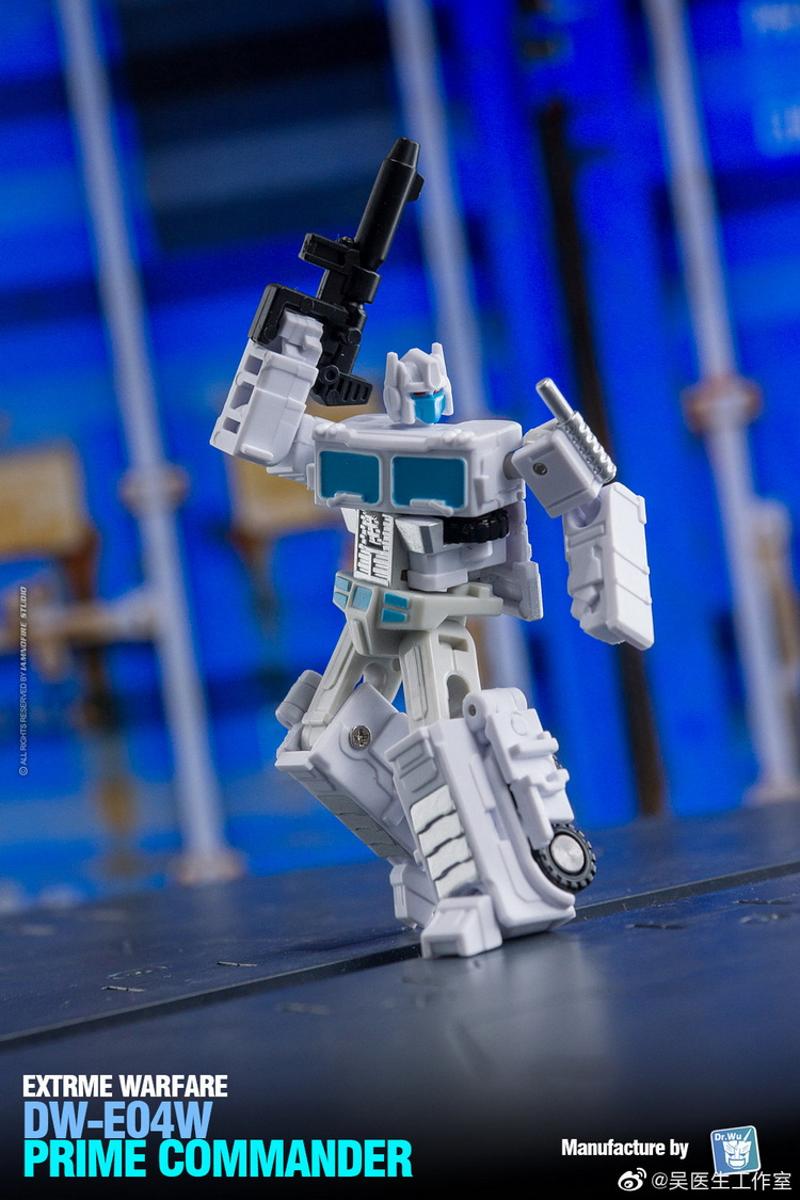 Transformer Dr.Wu DW-E04W Prime Commender White Optimus Prime