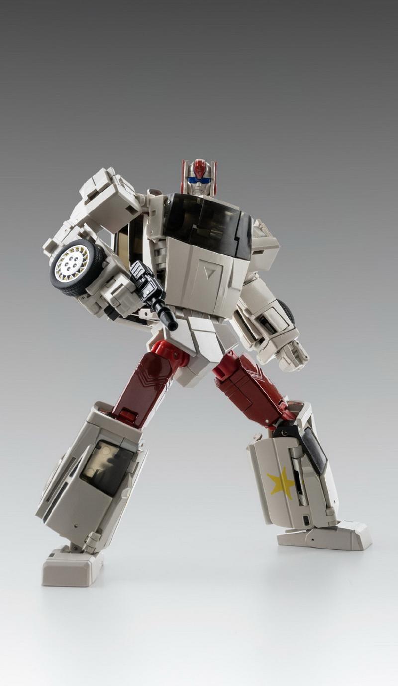 Transformer X-Transbots MX-30 Fuzz Streetwise Protectbots Defensor