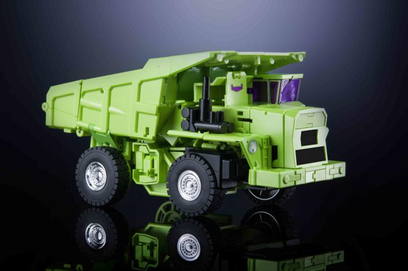 Transformer X-Transbots MX-46 Big Load Long Haul Devastator