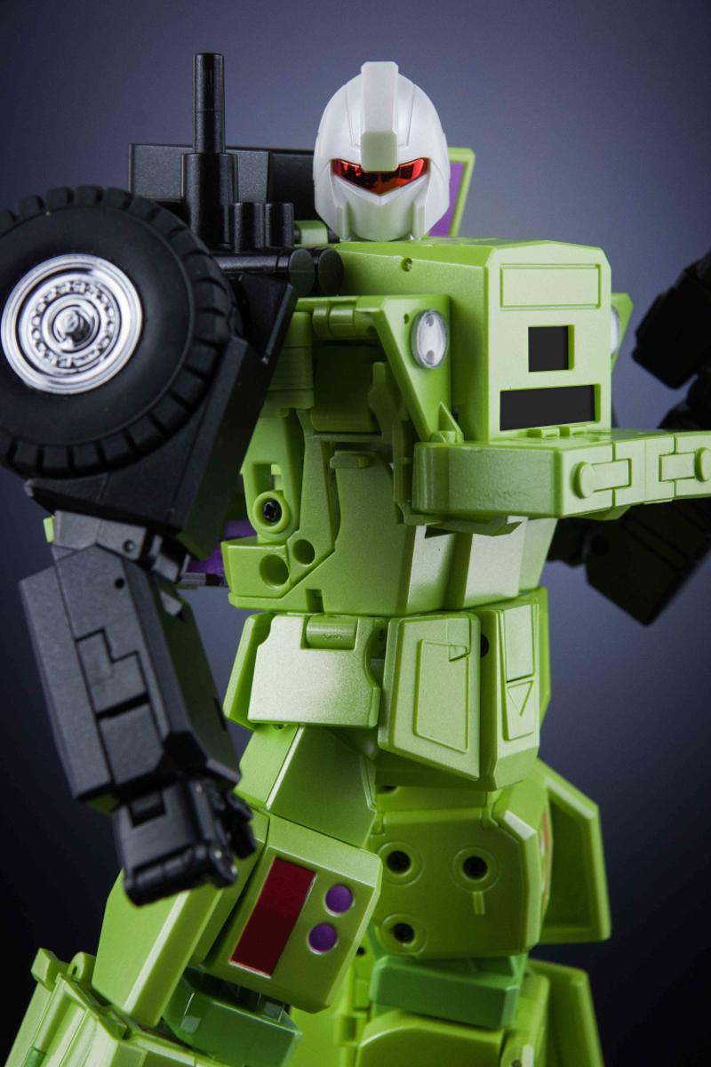 Transformer X-Transbots MX-46 Big Load Long Haul Devastator