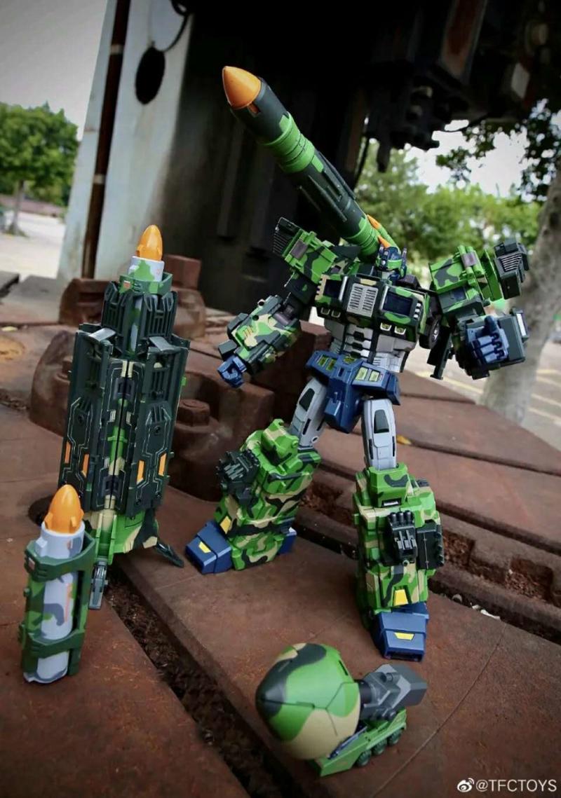 Transformer TFC Toys STC-01NB Supreme Tactical Commander Nuclear Blast ...