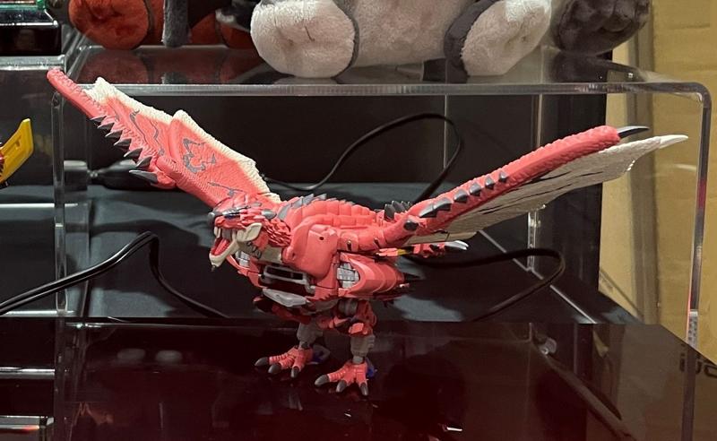 Transformers X Monster Hunter Liolaeus Prime Figure