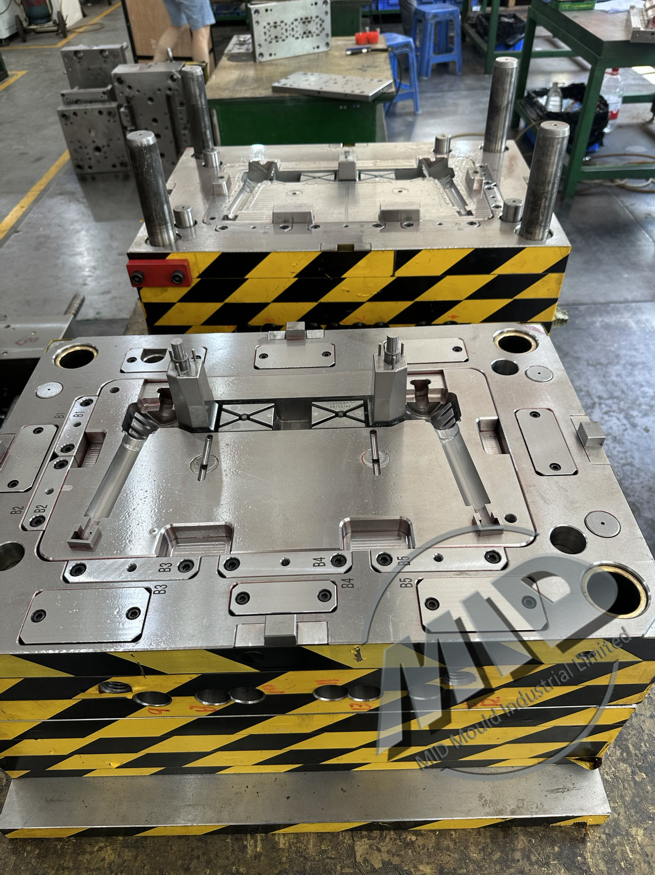 Overmolded Plastic mold for Volvo Products,Automotive Parts & Mold