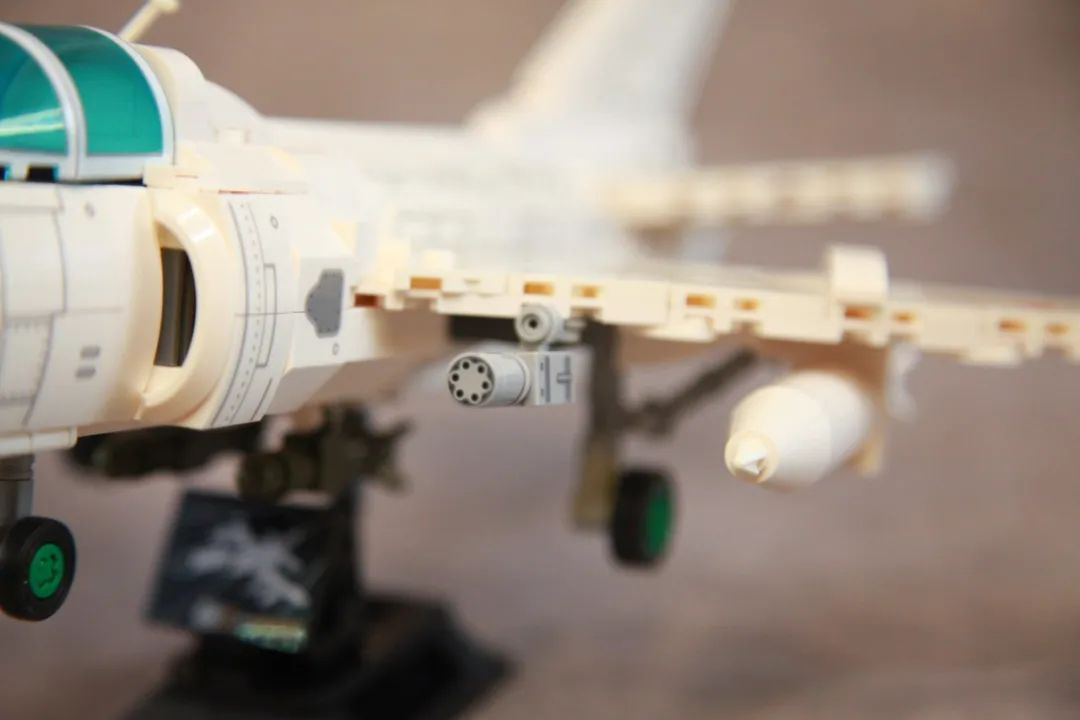 Review of Sembo 202157 Military Q-5 Strike Aircraft Building Blocks