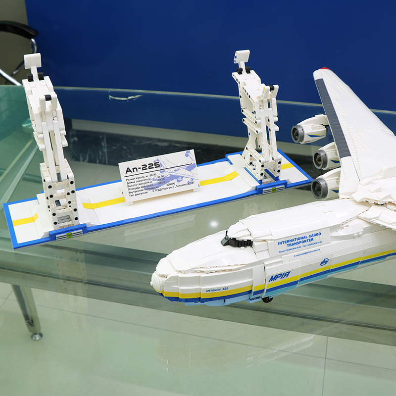 JIESTAR 57014 Antonov An-225 Mriya Airlifter Technic