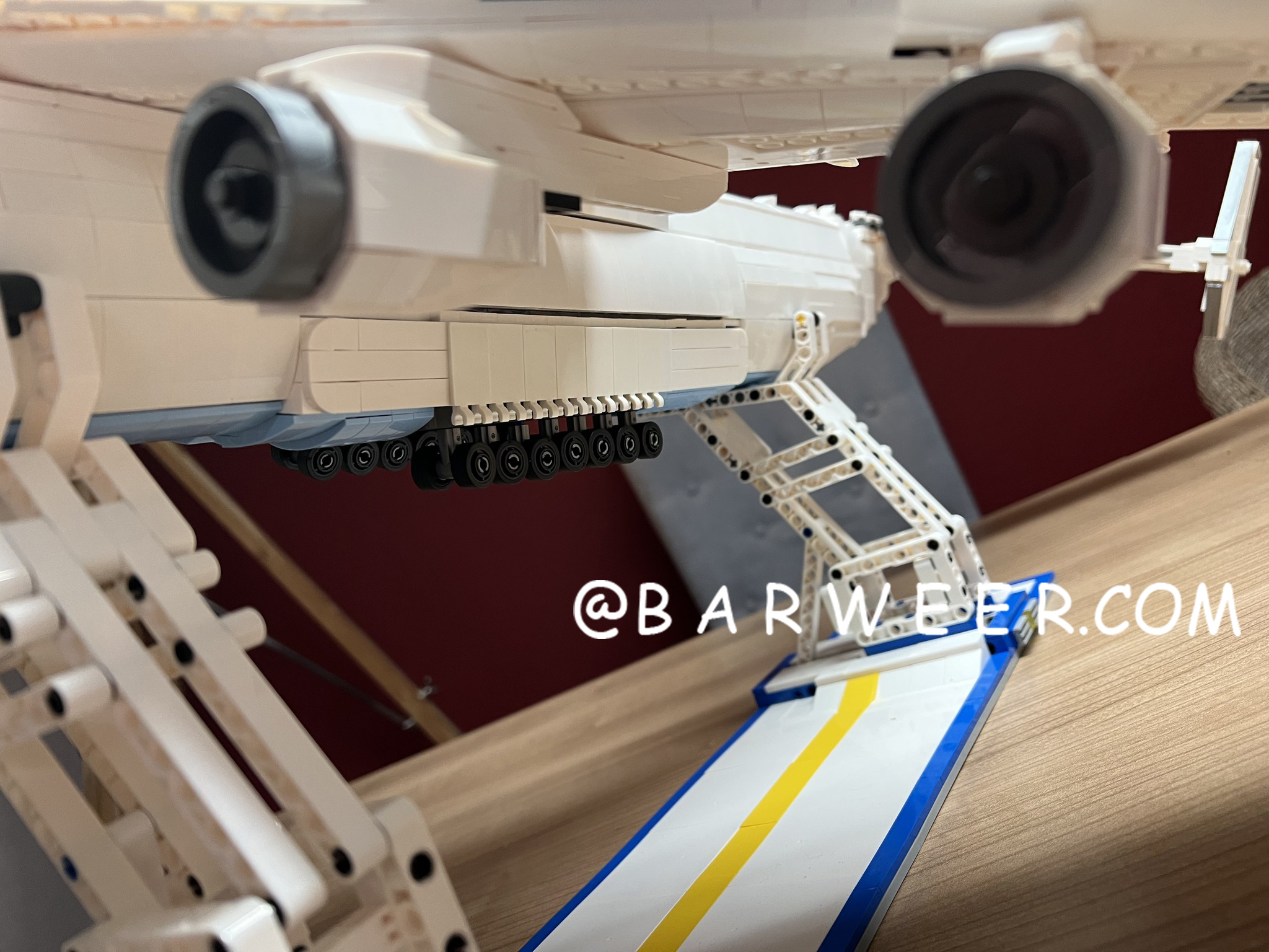 Jiestar Antonov An-225 Mriya: LEGO-Style Building Set