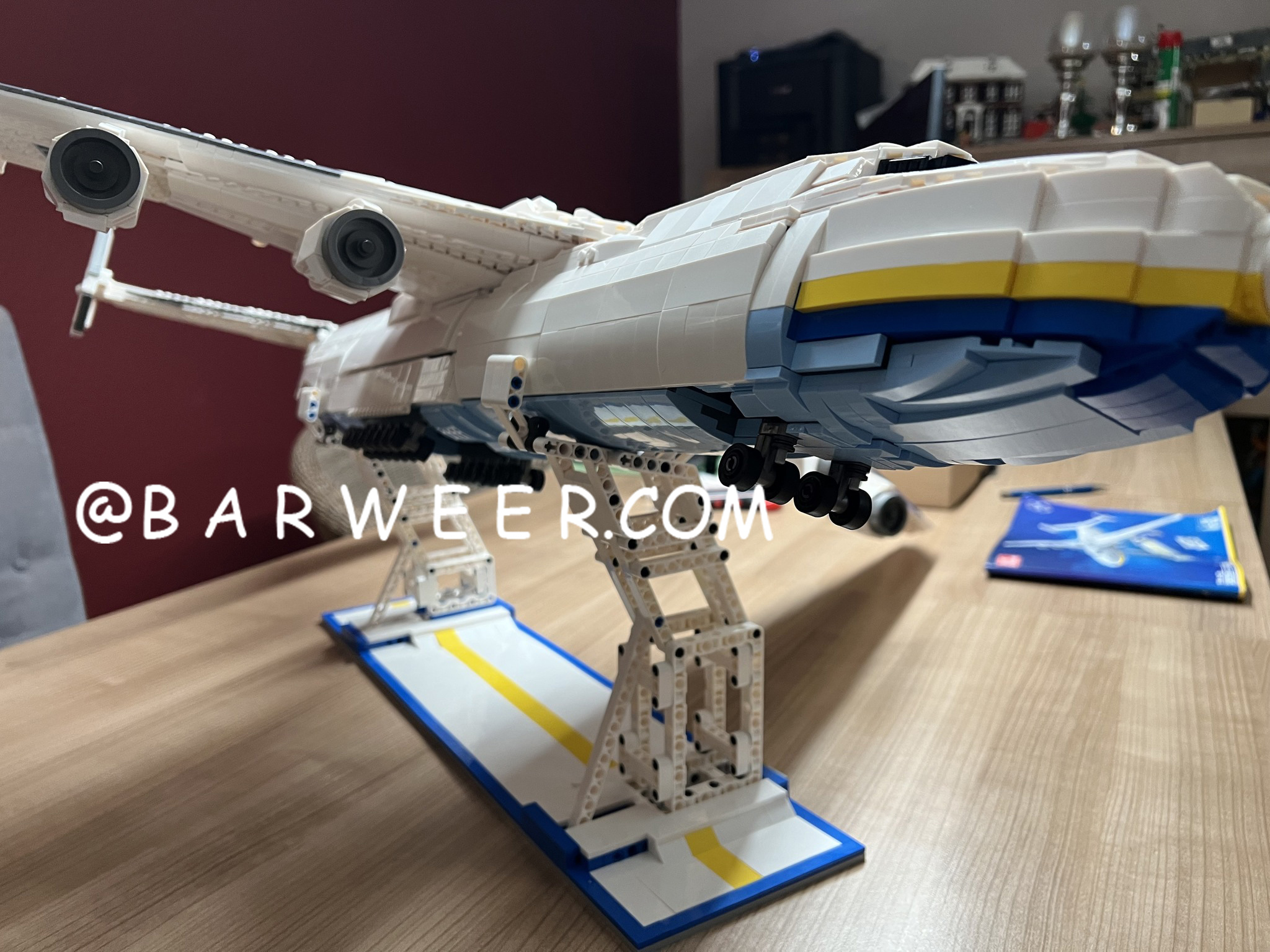 Jiestar Antonov An-225 Mriya: LEGO-Style Building Set