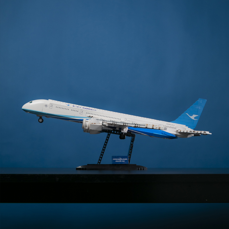 Pantasy 11017 Xiamen Airlines 787 aircraft Technic