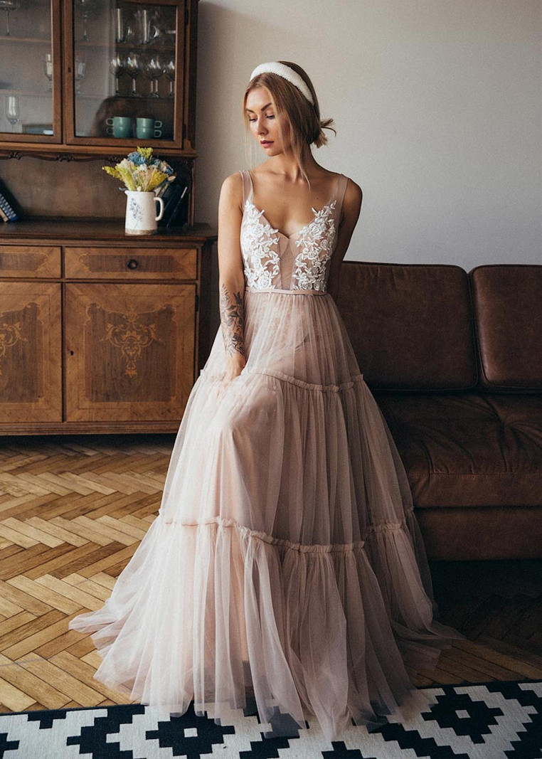 V Neck Lace Tulle Simple Wedding Dress