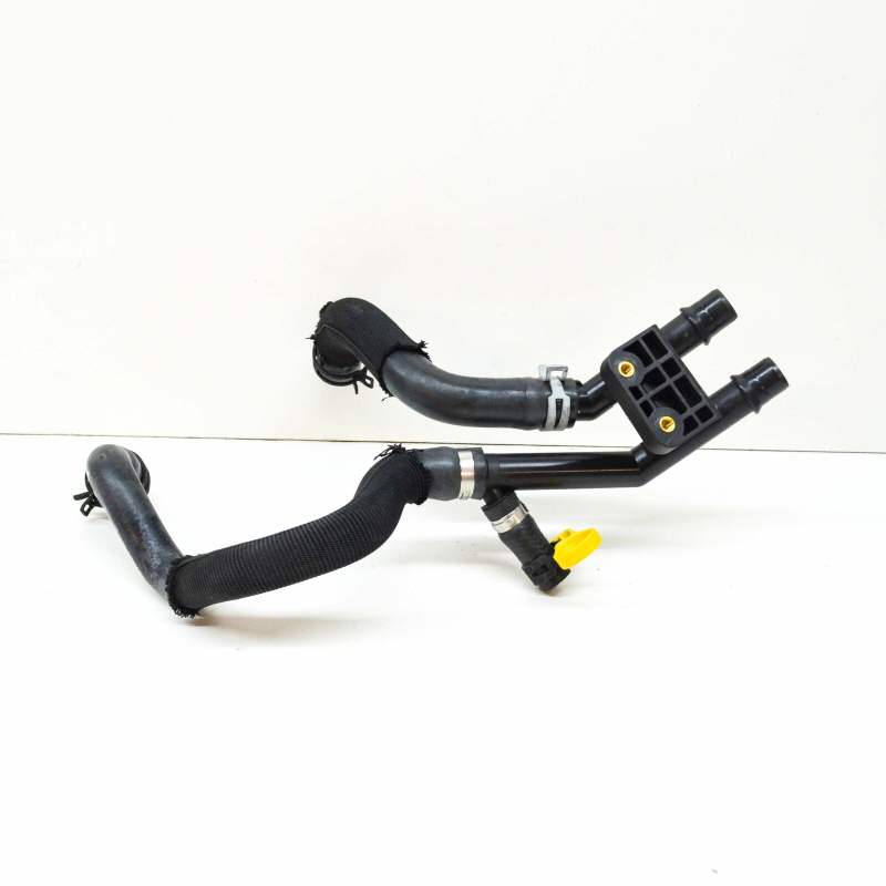 LR RANGE ROVER SPORT L494 Coolant Pipe W Heater Connector LR022730