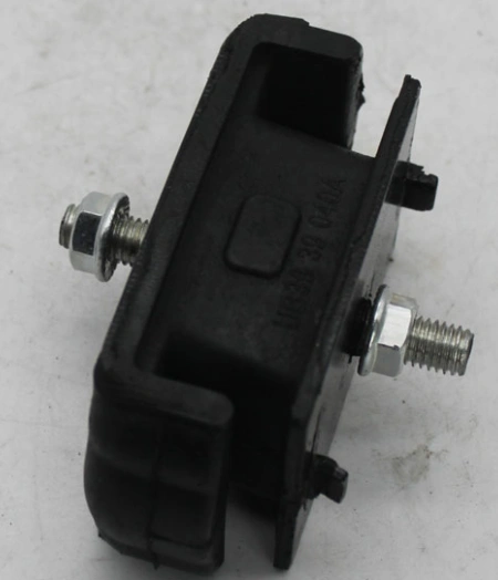 Engine mount UB3939040