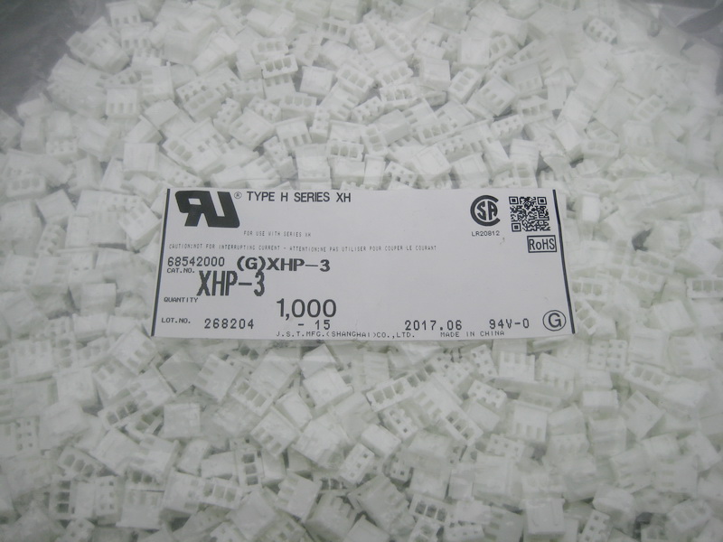 XHP-3 Housing & Contact (3-ways)