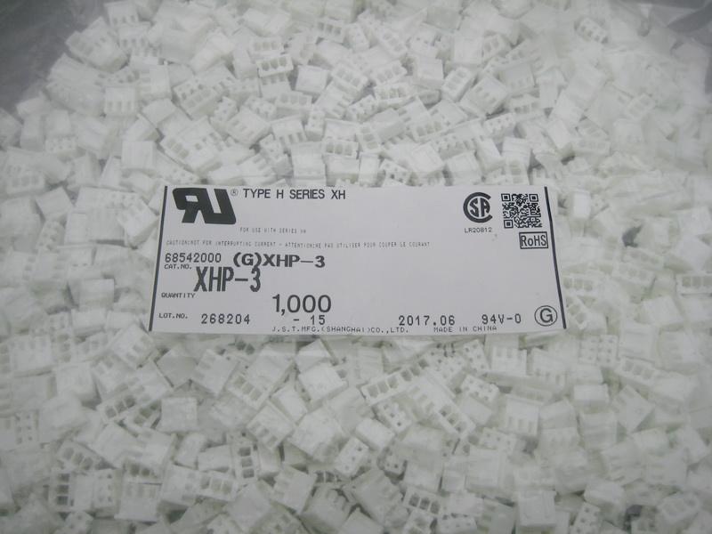 XHP-3 Housing & Contact (3-ways)