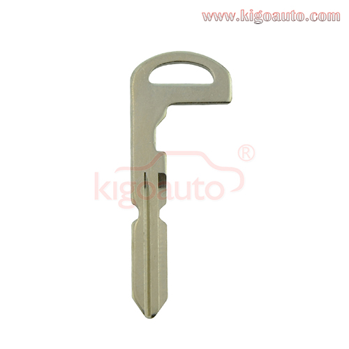 Emergency key insert for Nissan smart key blade