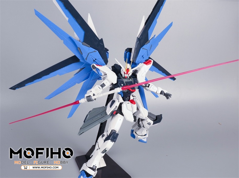 DABAN 6650 Freedom Gundam VER.2.0 1/100 MG ZGMF-X10A Gundam