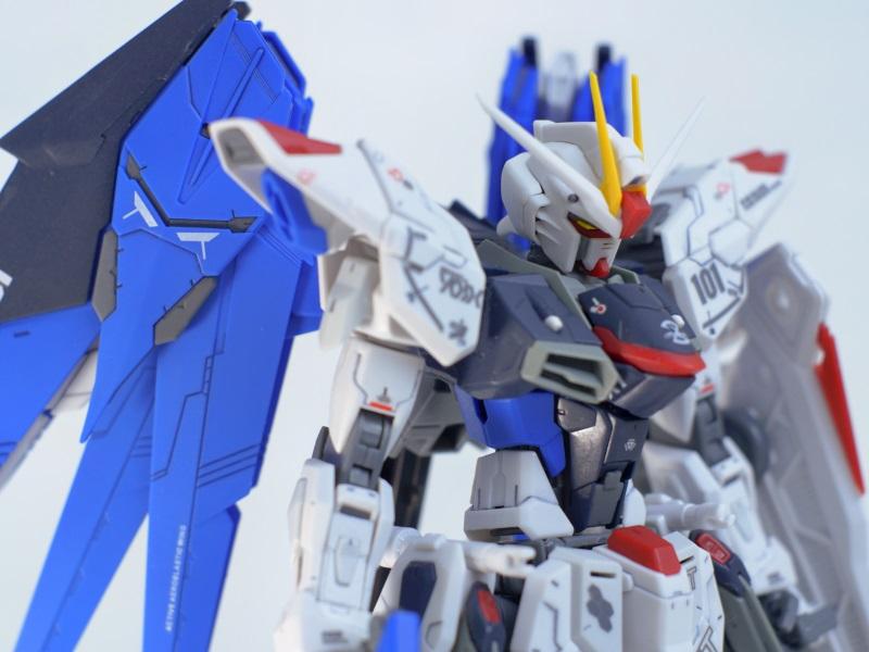 DABAN 6650 Freedom Gundam VER.2.0 1/100 MG ZGMF-X10A Gundam