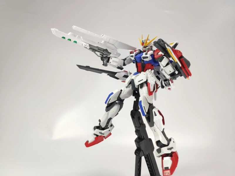 DABAN 6647 UNIVERSE BOOSTER UB-01 1/100 MG GAT-X105B Gundam