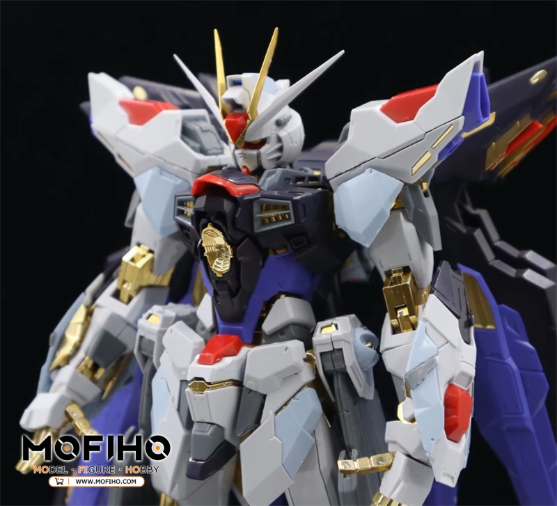 DABAN 8802S Strike Freedom Gundam SOUL BLUE Ver. With WING OF LIGHT 1/ ...
