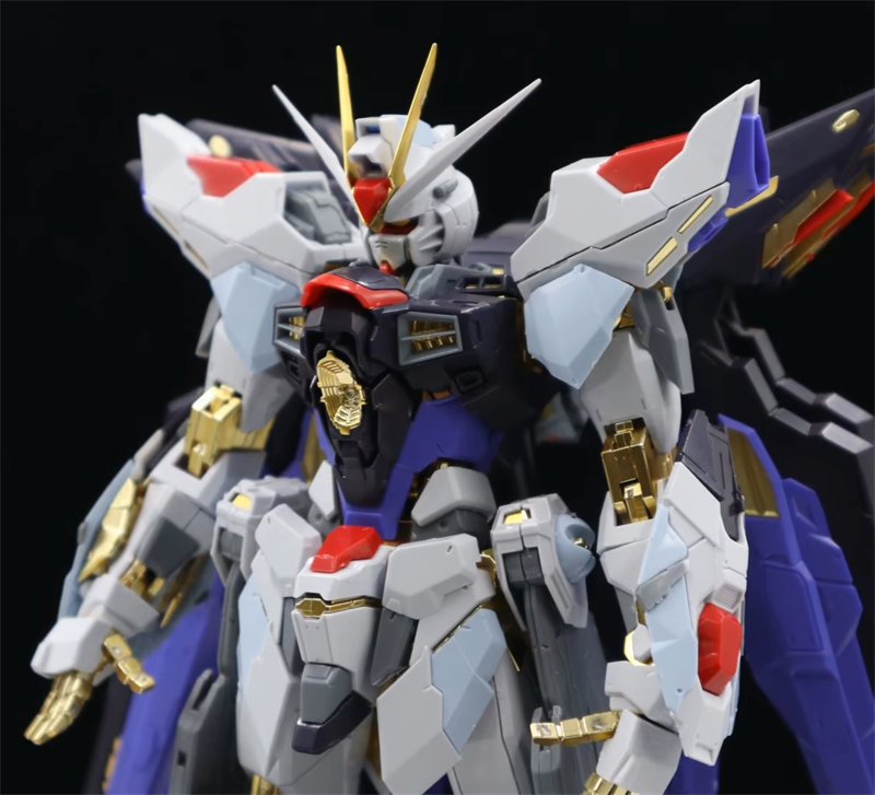 DABAN 8802S Strike Freedom Gundam SOUL BLUE Ver. With WING OF LIGHT 1/ ...